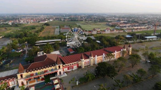 7 Destinasi Wisata di Tegal yang Cocok untuk Liburan Keluarga | kumparan.com