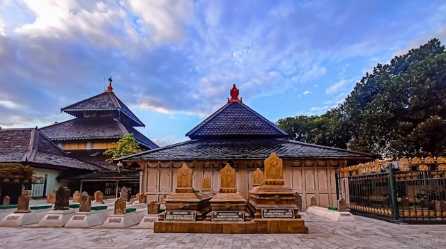 5 Destinasi Wisata Religi di Demak untuk Dikunjungi | kumparan.com