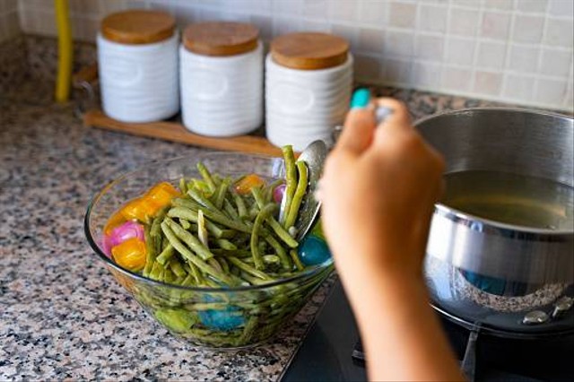 Apa itu Blanching, Tujuan, dan Teknik Penerapannya dalam Memasak ...