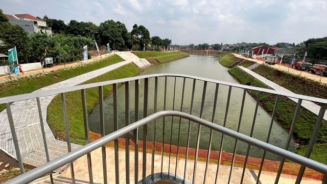 Anies Resmikan Waduk Brigif, Solusi Banjir Berbasis Alam Bak di ...