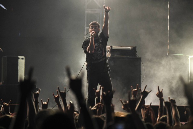 Foto: Aksi Burgerkill Guncang Panggung Synchronize Fest 2022 | kumparan.com