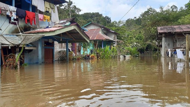 5 Desa di Nanga Mahap, Kalbar, Terendam Banjir, Ribuan Jiwa Terdampak | kumparan.com
