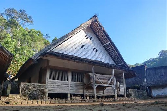Rumah Tradisional Sunda Badak Heuay: Filosofi dan Bentuknya | kumparan.com