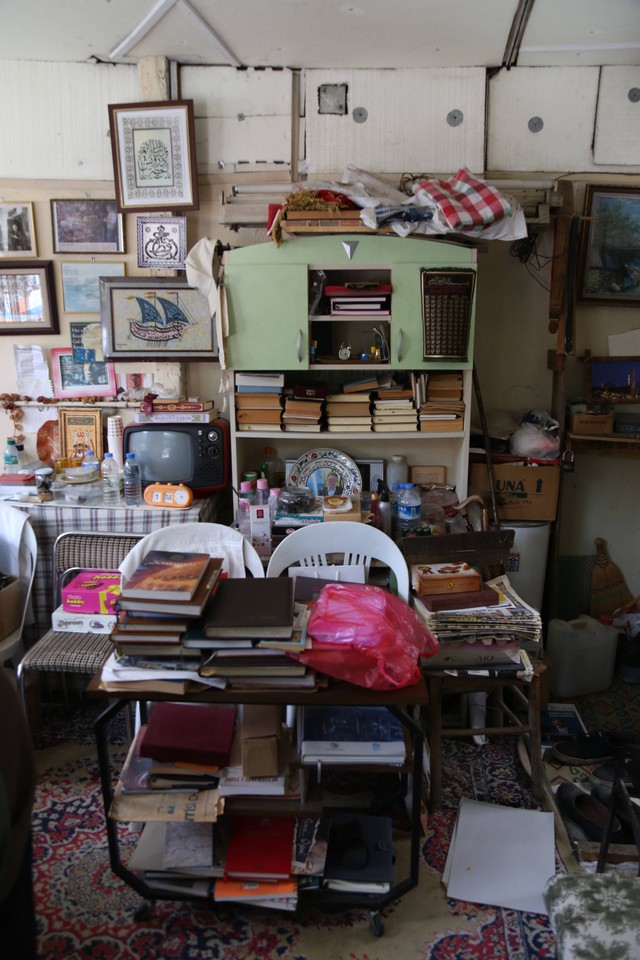 Hoarding Disorder: Gejala, Penyebab, dan Cara Mengatasinya | kumparan.com
