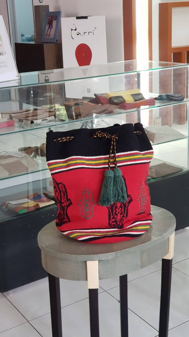 Mengenal UMKM Produk Rajut dan Tenun | kumparan.com