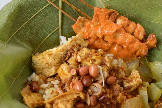 4 Makanan Khas Rembang yang Patut Dicoba Saat Mengunjunginya | kumparan.com