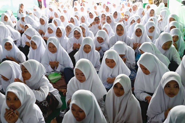 Apa Itu Muhadhoroh? Ini Pengertian dan Manfaatnya bagi Santri ...