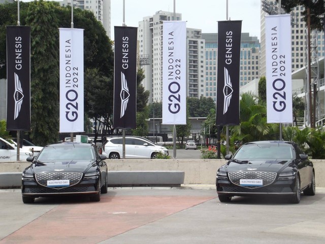 Hyundai Serahkan 393 Unit Genesis G80 dan IONIQ 5 untuk KTT G20 | kumparan.com