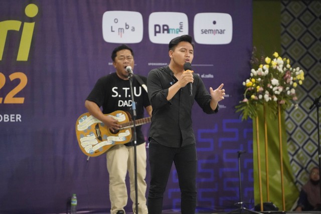 King Faisal Jim dan Ria Ricis Meriahkan Santri Fair Hari Kedua ...