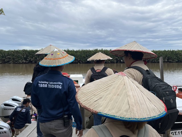 Mengenal Kadabang, Caping Asal Tana Tidung | kumparan.com