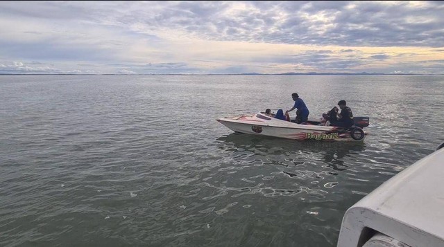 Daya Tarik Pesona Alam Pelayaran dari Pulau Sebatik ke Kota Tanjung ...
