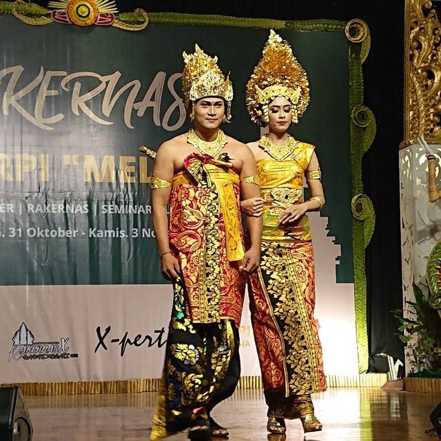 Foto: Pesona Tata Rias Pengantin Bali yang Dikukuhkan di Rakernas HARPI ...