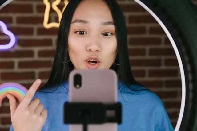 Harga Gift Singa di Tiktok Berapa? Ini Jawabannya | kumparan.com