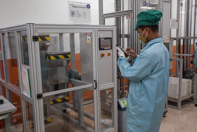 Melihat Pabrik HP Nokia di Batam, Bisa Bikin 150.000 HP Sebulan ...