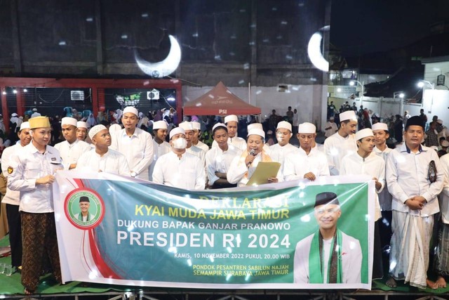 Kiai Muda Jatim Peringati Maulid Nabi, Hari Pahlawan, dan Dukung Ganjar Presiden | kumparan.com