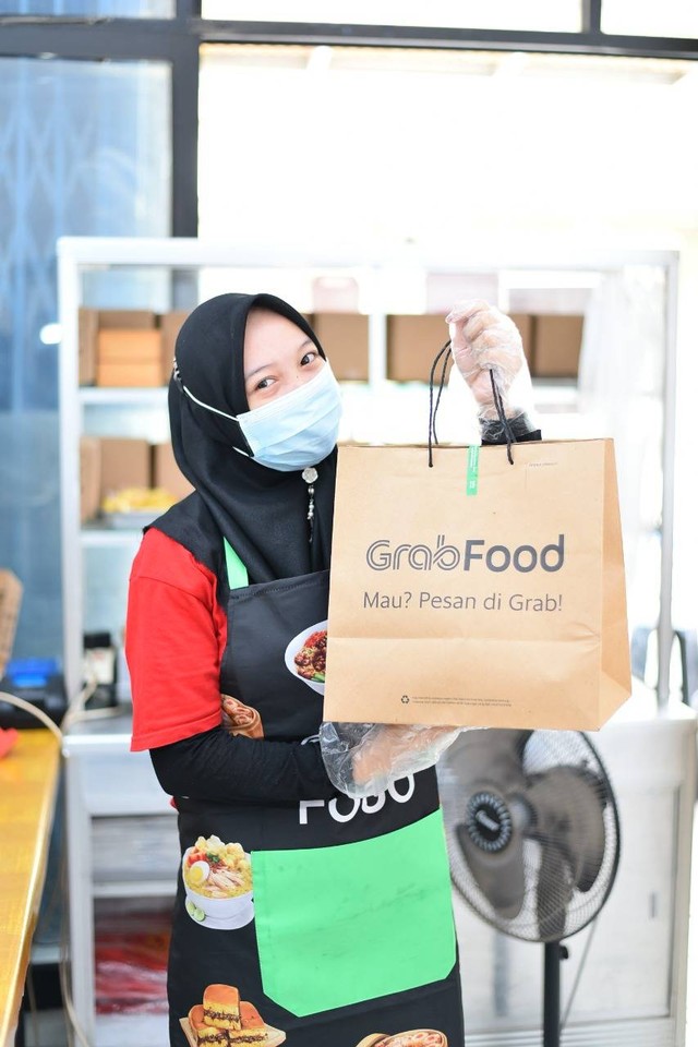 Nasi Goreng dan Mie Instan Makanan Paling Laris di GrabFood dan ...