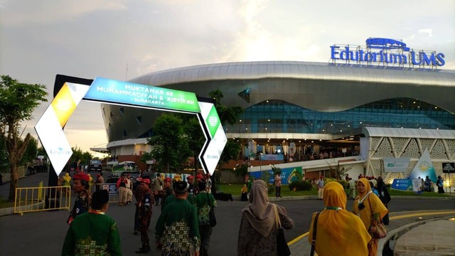 Penutupan Muktamar ke-48, Warga Muhammadiyah Berdatangan ke Edutorium ...