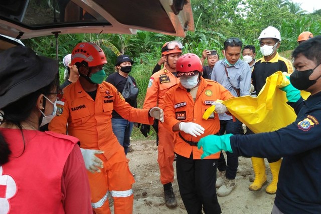 2 Korban Longsor di Gunungkidul Ditemukan Tewas | kumparan.com