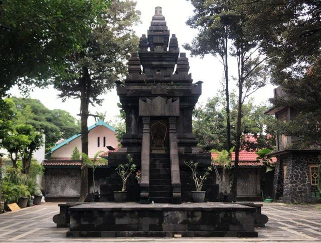 Wisata Religi Nuansa Jawa dan Hindu ala Gereja Ganjuran | kumparan.com