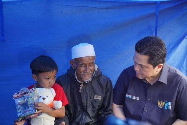 Erick Thohir Cek Penanganan Gempa Cianjur Oleh Satgas Bencana Bumn