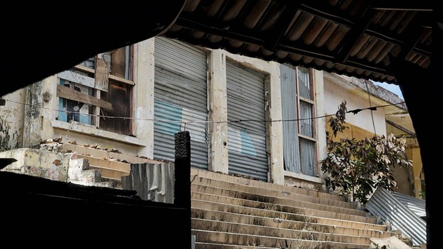 Foto: Aktivitas Pedagang Pasar Cinde Palembang Pasca-Kebakaran | kumparan.com