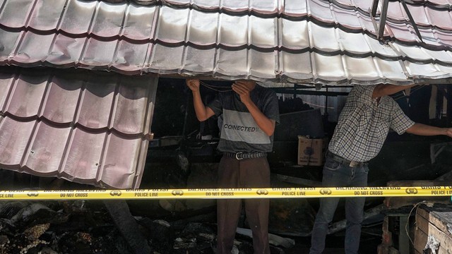 Foto: Aktivitas Pedagang Pasar Cinde Palembang Pasca-Kebakaran | kumparan.com
