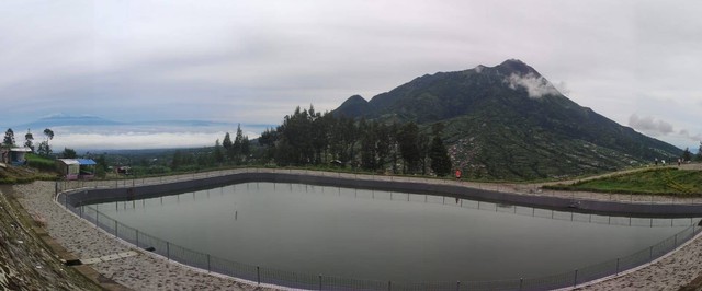 Pesona Embung Manajar, Penyelamat Petani di Kaki Merbabu | kumparan.com