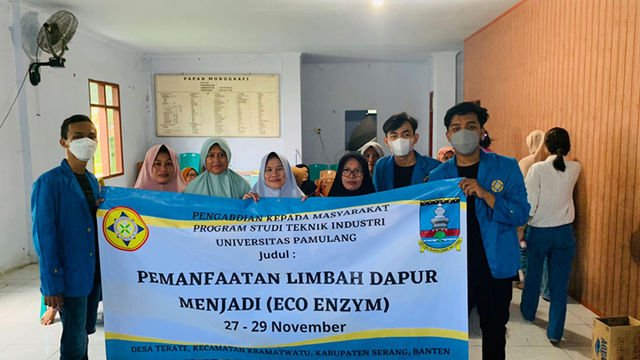 PKM Teknik Industri UNPAM Pemanfaatan Limbah Dapur Sebagai Bahan Eco ...
