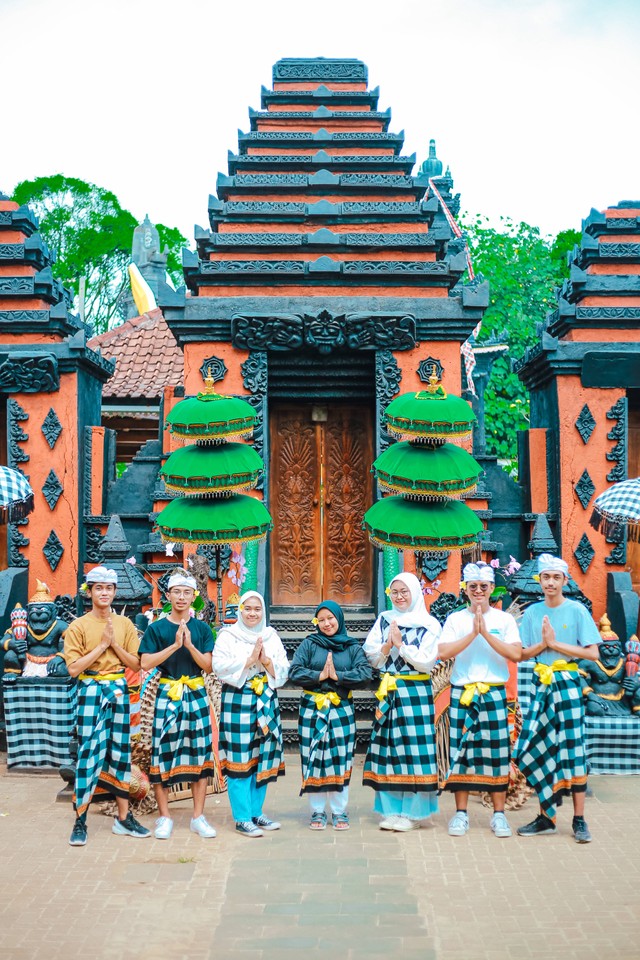 Pesona Pura Segara Wukir: Jelajah Destinasi Wisata Religi di Selatan ...