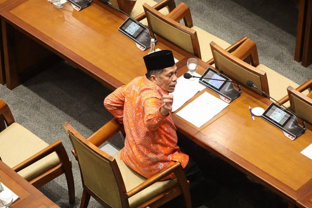 Politikus PKS Iskan Lubis Minta Maaf di Sidang MKD soal Interupsi Rapat ... Politikus PKS Iskan Lubis Minta Maaf di Sidang MKD soal Interupsi Rapat ...