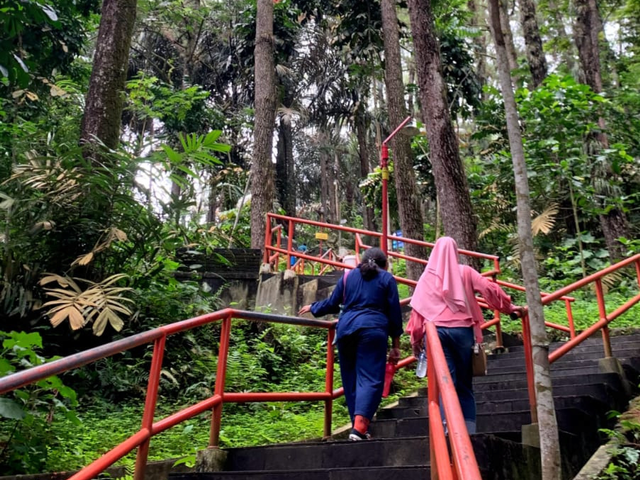 Wisata Religi Gunung Tidar, Saksi Bisu Perjuangan Syekh Subakir | kumparan.com