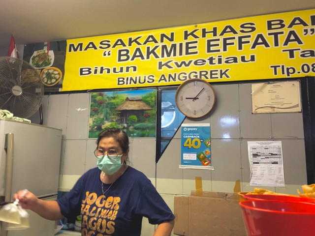 Kuliner Legend ala Karen's Diner Versi BINUS | kumparan.com