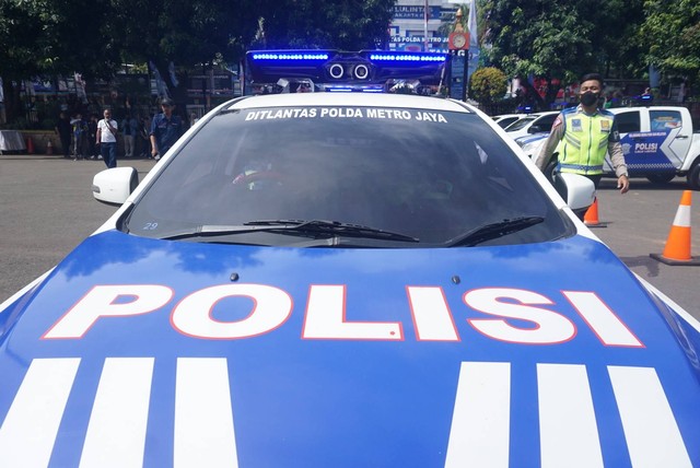 Foto: Wujud Kamera ETLE Mobile yang Tersemat di Mobil Polantas Polda ...