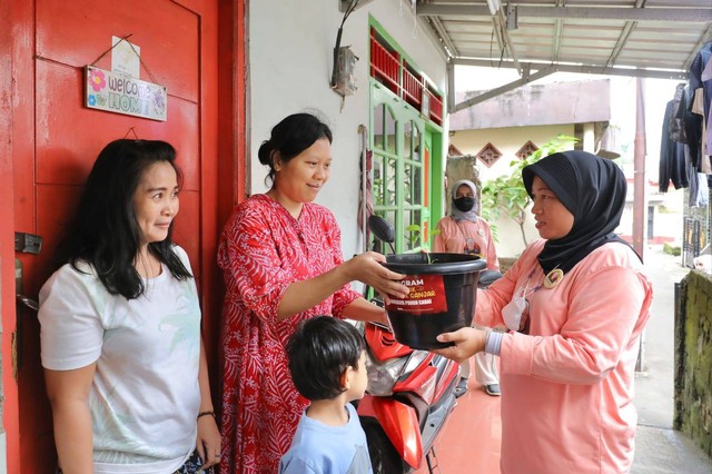 Antisipasi Harga Pangan Naik Jelang Nataru, Mak Ganjar Bagikan 500 Bibit Cabai | kumparan.com