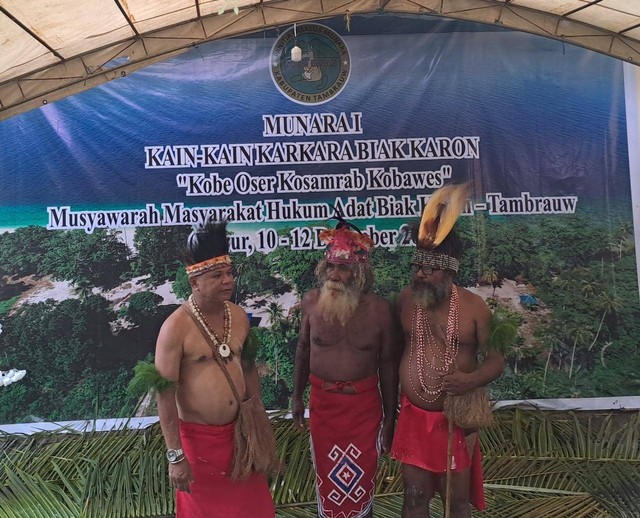 Tata Kembali Kelembagaan Adat, Suku Biak Karon Gelar Musyawarah ...
