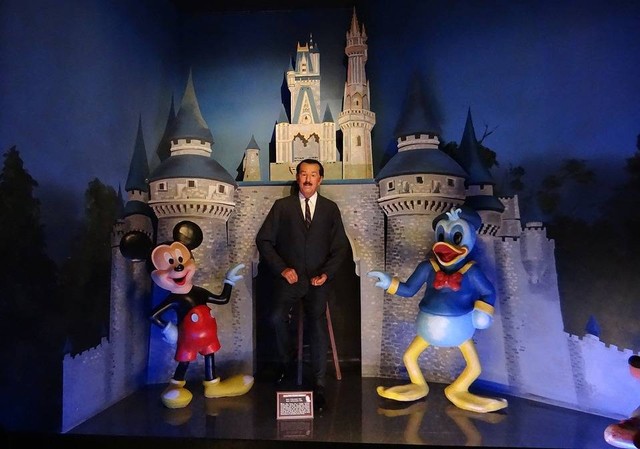Mengenal Nama Teman Mickey Mouse yang Unik | kumparan.com