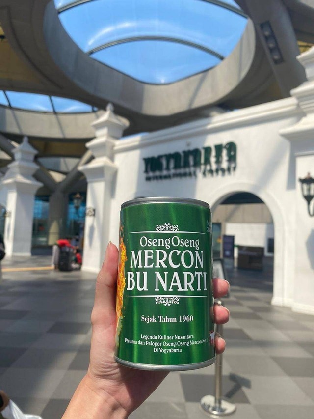 Kuliner Khas Sejak 1960, Oseng Mercon Bu Narti Kini Dikemas Kaleng ...