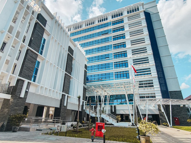 Apa Itu Fast Track bagi Mahasiswa? | kumparan.com