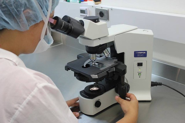 Fungsi Diafragma Pada Mikroskop serta Bagian-Bagian Lainnya | kumparan.com