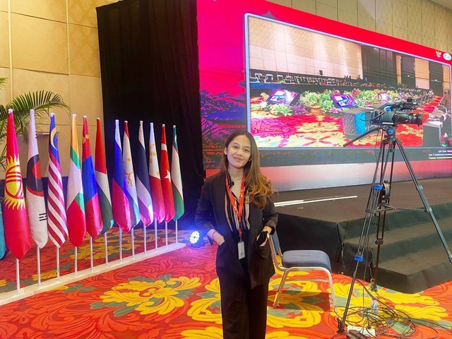 Merva Selvia, Mahasiswi Asal Bali yang Jago 7 Bahasa | kumparan.com