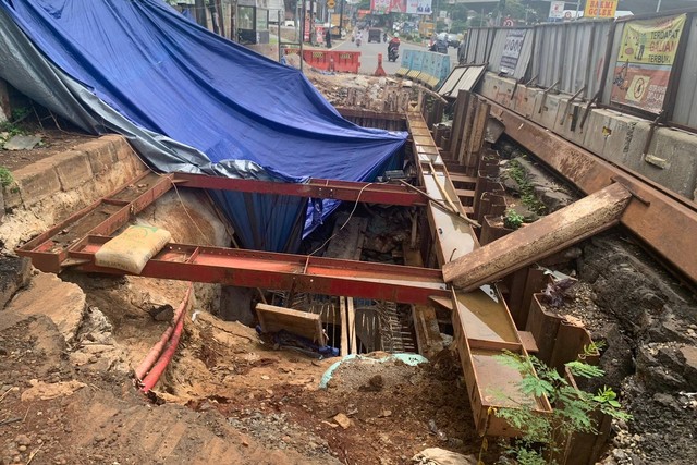 Proyek Galian Air Mangkrak Jadi Biang Keladi Kemacetan Jalur Alternatif ...