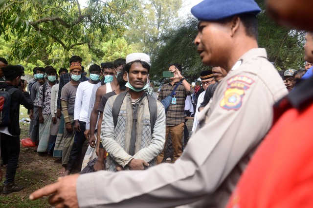 Foto: Kondisi Imigran Asal Rohingya yang Terdampar di Aceh Besar ...