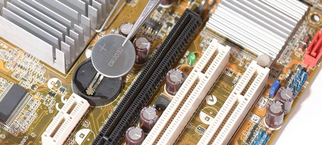 Fungsi CMOS di Komputer, Ini Detailnya | kumparan.com