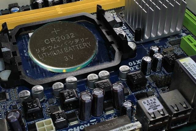 Fungsi CMOS di Komputer, Ini Detailnya | kumparan.com