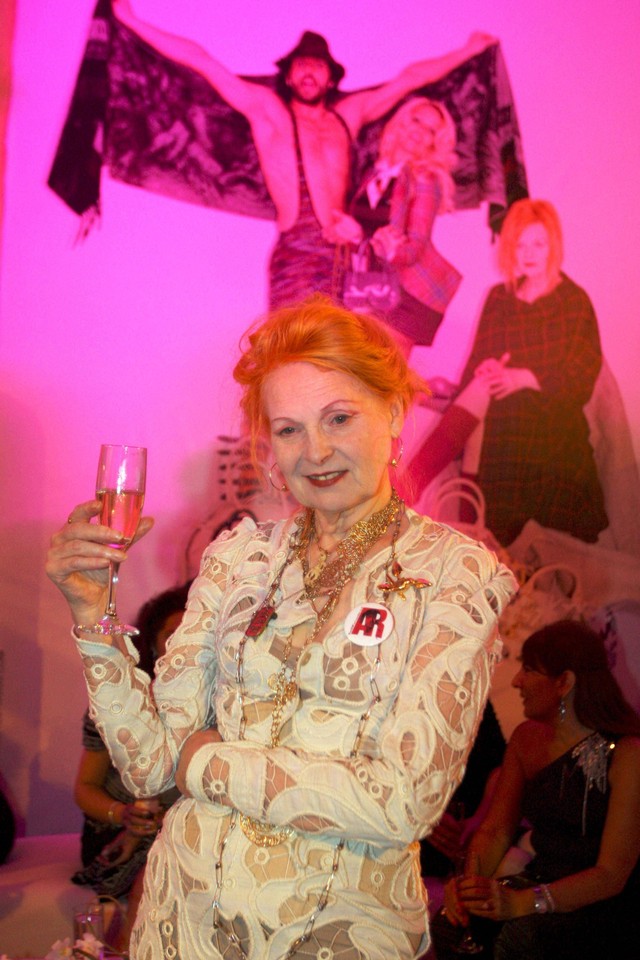 Desainer Inggris Vivienne Westwood Meninggal Dunia di Usia 81 Tahun ...
