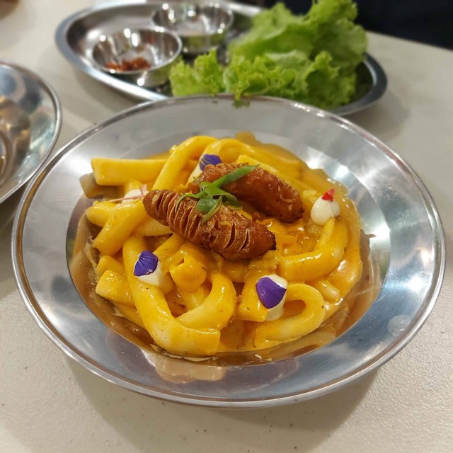 Makan Enak di Gangchu Pocha: Warung Tendaan dengan Vibes ala Drakor ...