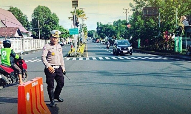Pos Cakalang dan Turjawali Cara Polresta Manado Atasi Kemacetan di Pagi ...