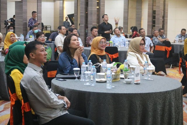 Suasana Haru dan Penuh Keakraban Warnai Pisah Sambut Kakanwil Kemenkumham Kalsel | kumparan.com