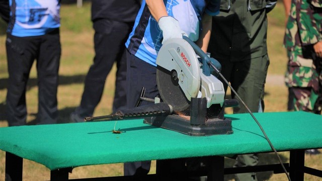 26 Senjata Api Rakitan di Aceh Dimusnahkan dengan Cara Dipotong-potong ...