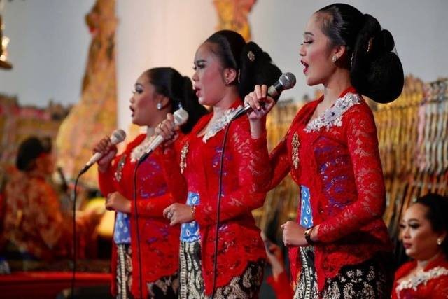 Pengertian dan Contoh Tembang Gambuh yang Berisikan Nasihat | kumparan.com